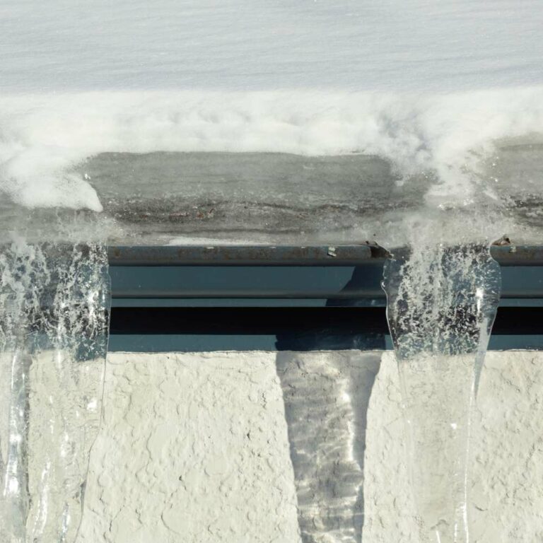Winter Roof Leaks and Ice Dams: Causes and Solutions